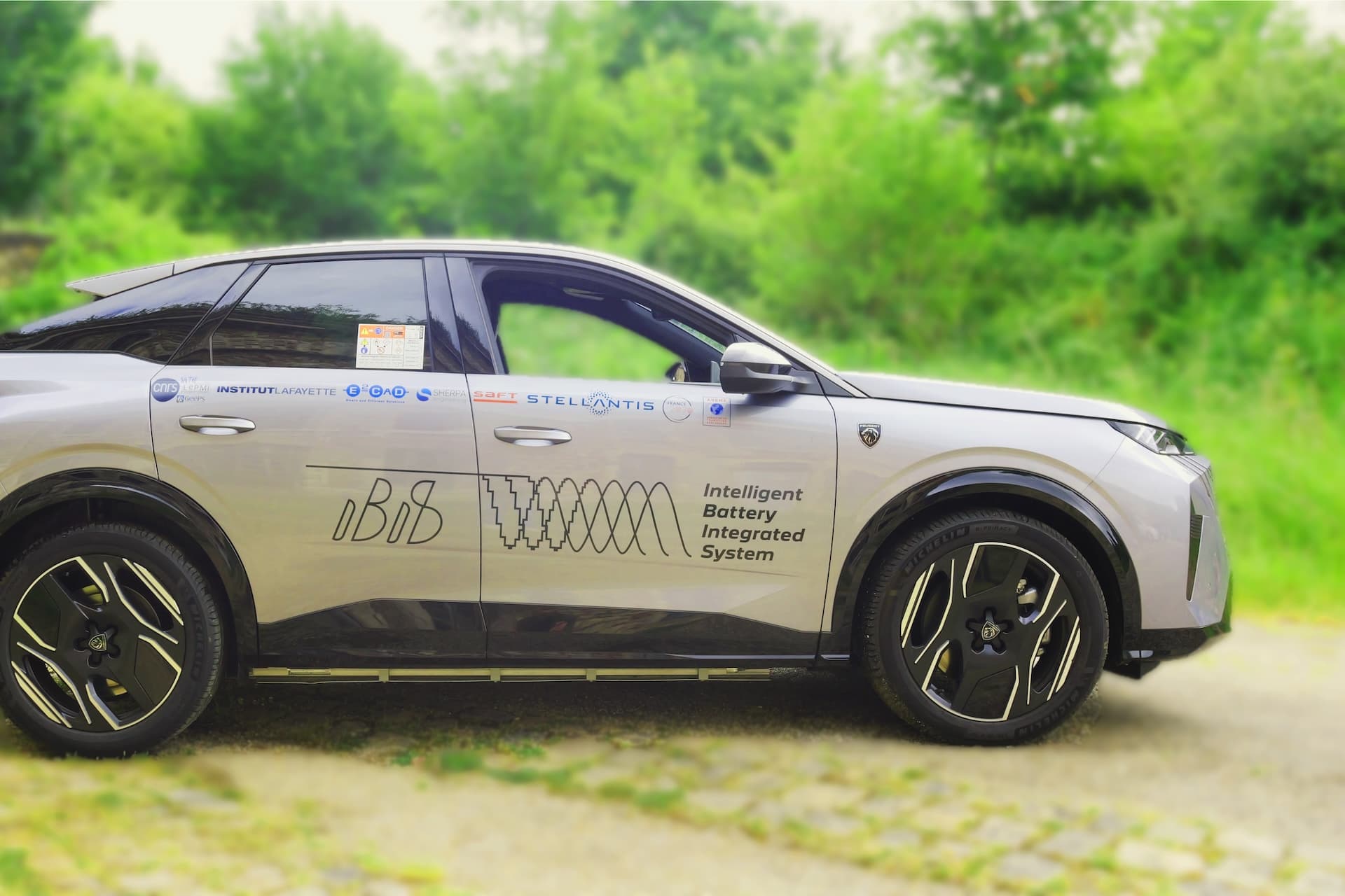 Nio ET9: In 5 Minuten Strom für 255 km