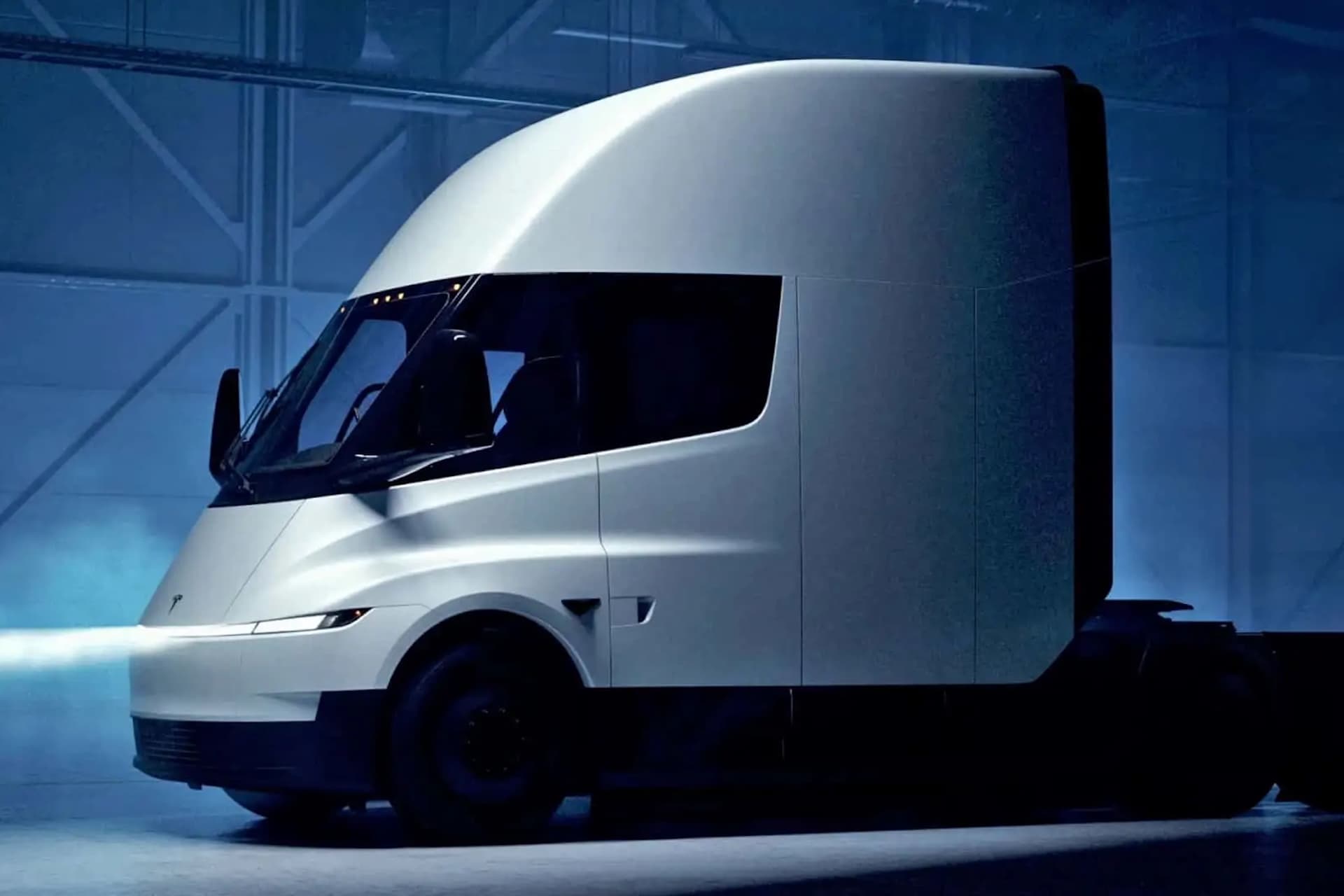 Elektro-Lkw Tesla Semi bekommt neues Design