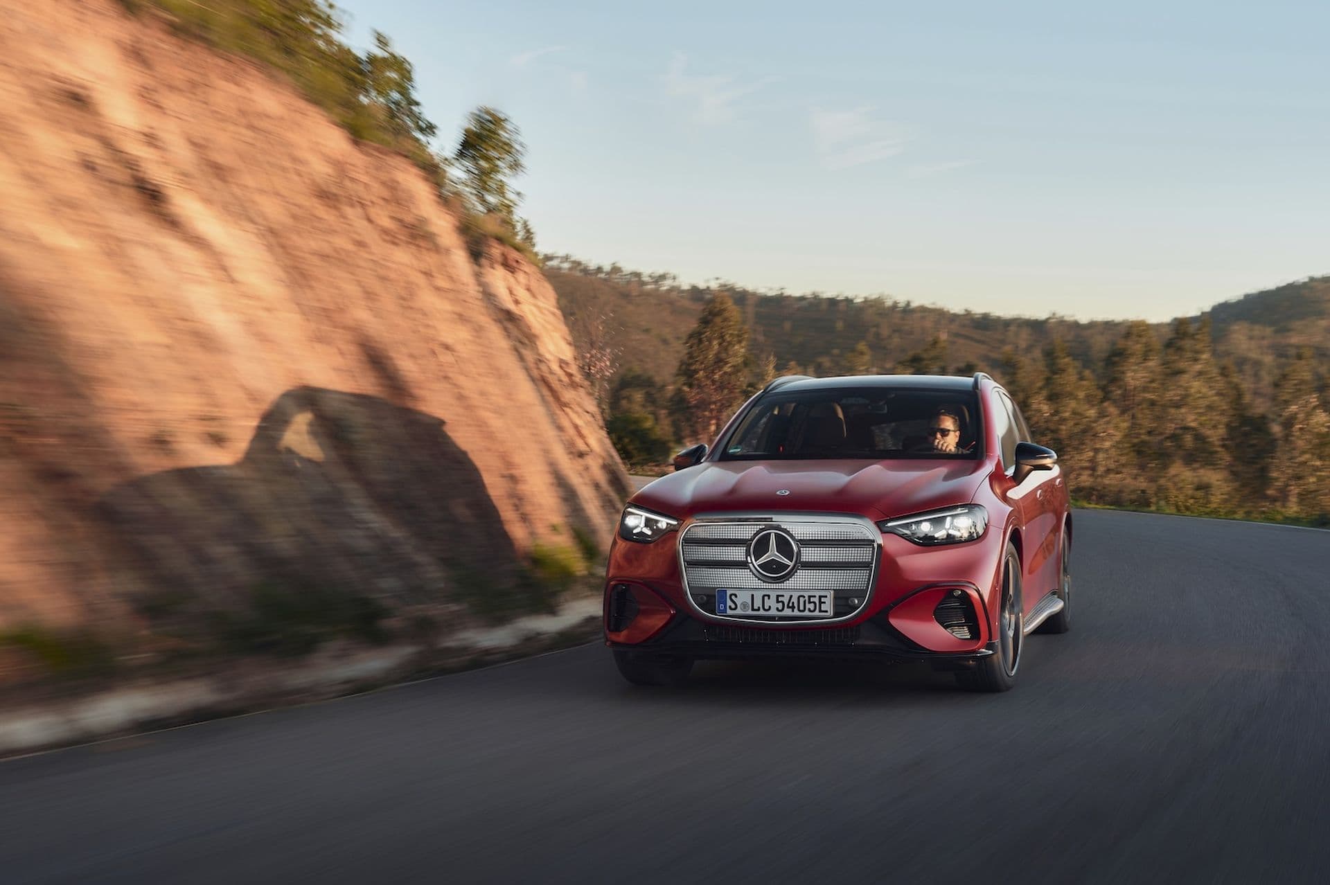 Mercedes GLC EQ: 710 km Reichweite und 330 kW Ladeleistung
